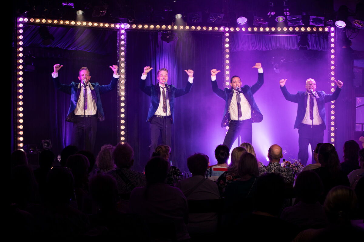 Oh What A Night! - Die mitreißende Liveshow mit Hits von Grease bis ...